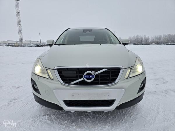 Balts Volvo XC60 2009 Marijampole, ar dzinēja tilpumu 2.40 L un nobraukumu 307 tūkst. km par 7250 €, foto 3 vietnē AUTOMOTO.COM.LV