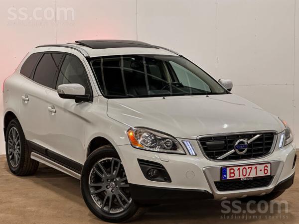 Balts Volvo XC60 2009 Jūrmala, ar dzinēja tilpumu 2.40 L un nobraukumu 334 tūkst. km par 9850 €, foto 2 vietnē AUTOMOTO.COM.LV