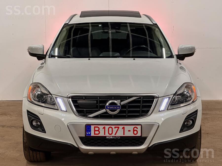 Balts Volvo XC60 2009 Jūrmala, ar dzinēja tilpumu 2.40 L un nobraukumu 334 tūkst. km par 9850 €, foto 3 vietnē AUTOMOTO.COM.LV