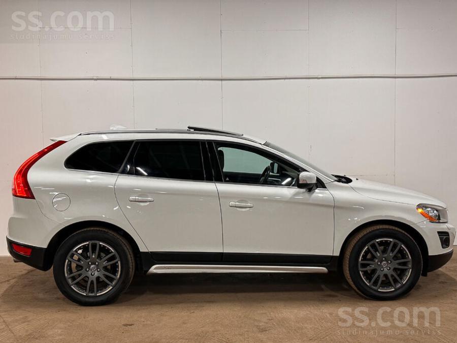 Balts Volvo XC60 2009 Jūrmala, ar dzinēja tilpumu 2.40 L un nobraukumu 334 tūkst. km par 9850 €, foto 9 vietnē AUTOMOTO.COM.LV