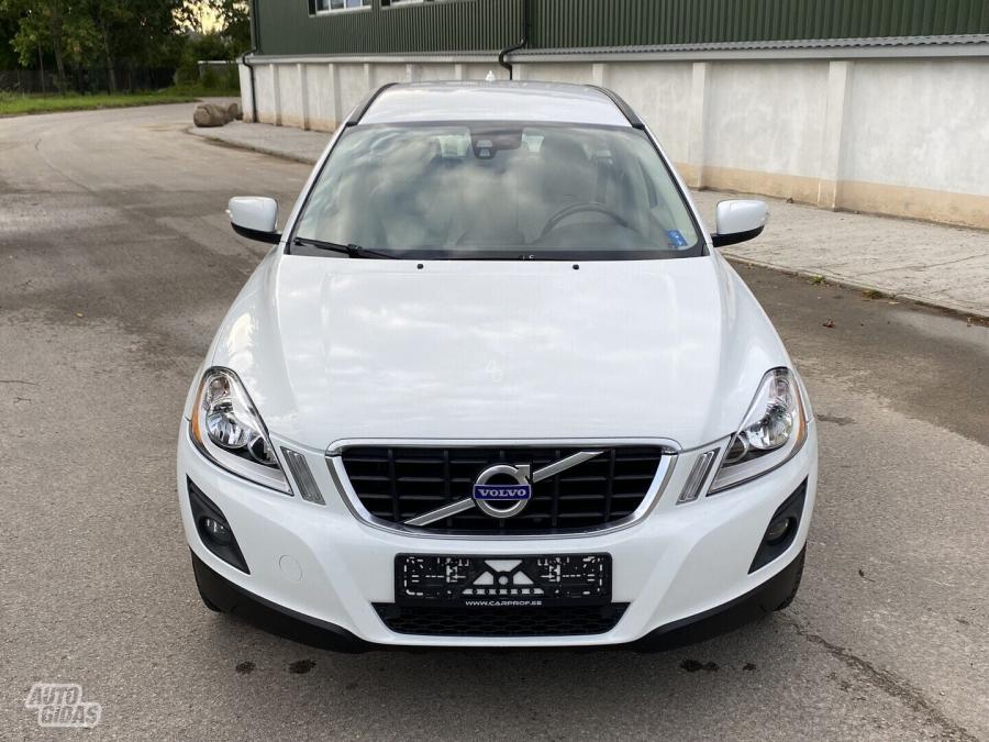 Balts Volvo XC60 2009 Mažeikiai, ar dzinēja tilpumu 2.40 L un nobraukumu 365 tūkst. km par 6500 €, foto 2 vietnē AUTOMOTO.COM.LV