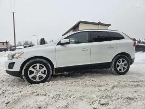 Balts Volvo XC60 2009 Kauņa, ar dzinēja tilpumu 2.40 L un nobraukumu 368 tūkst. km par 5150 €, foto 2 vietnē AUTOMOTO.COM.LV