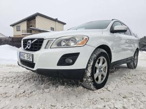 Balts Volvo XC60 2009 Kauņa, ar dzinēja tilpumu 2.40 L un nobraukumu 368 tūkst. km par 5150 €, foto 3 vietnē AUTOMOTO.COM.LV