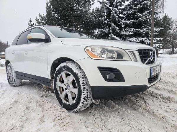 Balts Volvo XC60 2009 Kauņa, ar dzinēja tilpumu 2.40 L un nobraukumu 368 tūkst. km par 5150 €, foto 10 vietnē AUTOMOTO.COM.LV