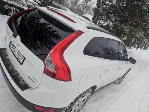 Balts Volvo XC60 2009 Kauņa, ar dzinēja tilpumu 2.40 L un nobraukumu 368 tūkst. km par 5150 €, foto 17 vietnē AUTOMOTO.COM.LV