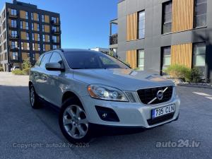 Balts Volvo XC60 2009 Tartu, ar dzinēja tilpumu 2.40 L un nobraukumu 270 tūkst. km par 7399 €, foto 4 vietnē AUTOMOTO.COM.LV