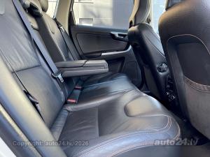 Balts Volvo XC60 2009 Tartu, ar dzinēja tilpumu 2.40 L un nobraukumu 270 tūkst. km par 7399 €, foto 12 vietnē AUTOMOTO.COM.LV
