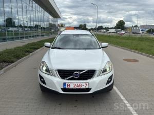 Balts Volvo XC60 2009 Rēzekne, ar dzinēja tilpumu 2.40 L un nobraukumu 275 tūkst. km par 7900 €, foto 9 vietnē AUTOMOTO.COM.LV