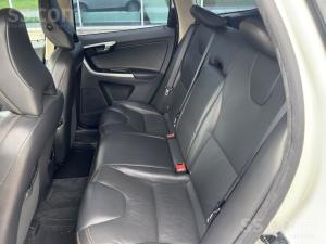 Balts Volvo XC60 2009 Rēzekne, ar dzinēja tilpumu 2.40 L un nobraukumu 275 tūkst. km par 7900 €, foto 13 vietnē AUTOMOTO.COM.LV