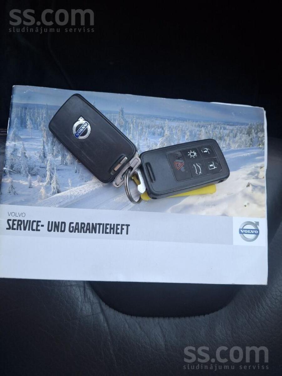 Balts Volvo XC60 2009 Rīga, ar dzinēja tilpumu 2.40 L un nobraukumu 324 tūkst. km par 8195 €, foto 20 vietnē AUTOMOTO.COM.LV