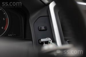 Balts Volvo XC60 2009 Rīga, ar dzinēja tilpumu 2.40 L un nobraukumu 373 tūkst. km par 7290 €, foto 17 vietnē AUTOMOTO.COM.LV