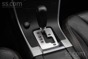 Balts Volvo XC60 2009 Rīga, ar dzinēja tilpumu 2.40 L un nobraukumu 373 tūkst. km par 7290 €, foto 20 vietnē AUTOMOTO.COM.LV