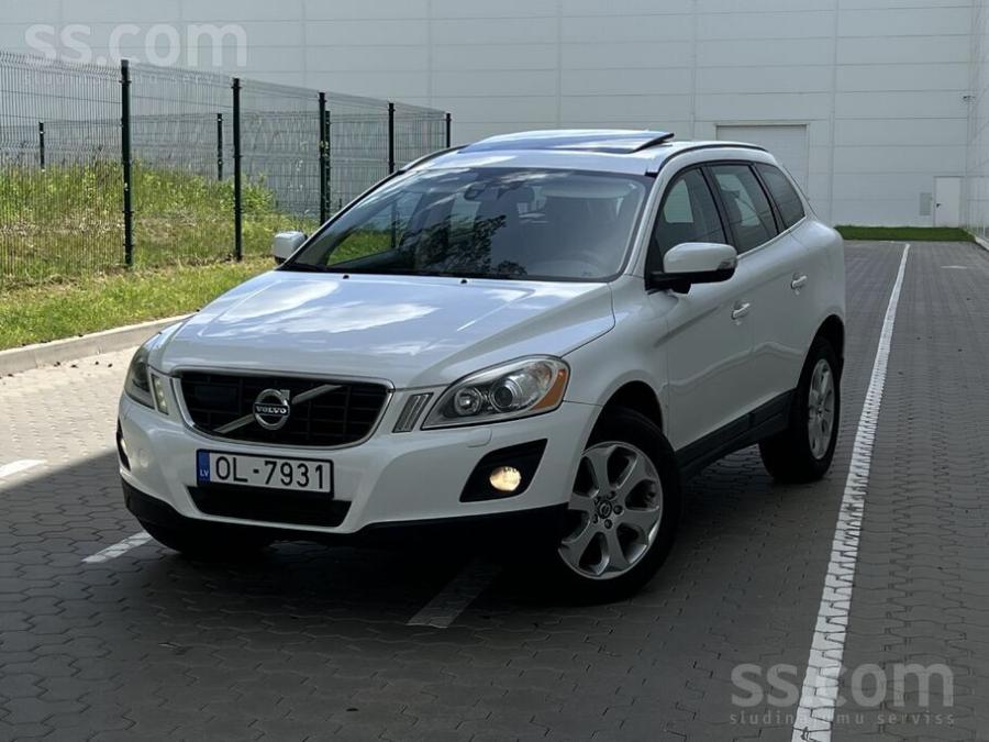 Balts Volvo XC60 2009 Rīga, ar dzinēja tilpumu 2.40 L un nobraukumu 0 tūkst. km par 8650 €, foto 3 vietnē AUTOMOTO.COM.LV