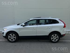 Balts Volvo XC60 2009 Rīga, ar dzinēja tilpumu 2.40 L un nobraukumu 0 tūkst. km par 8650 €, foto 9 vietnē AUTOMOTO.COM.LV