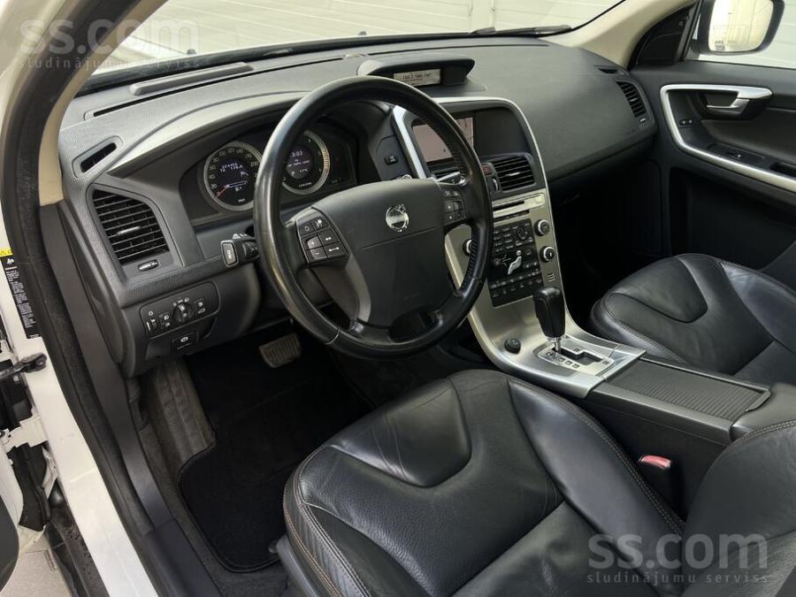 Balts Volvo XC60 2009 Rīga, ar dzinēja tilpumu 2.40 L un nobraukumu 0 tūkst. km par 8650 €, foto 15 vietnē AUTOMOTO.COM.LV