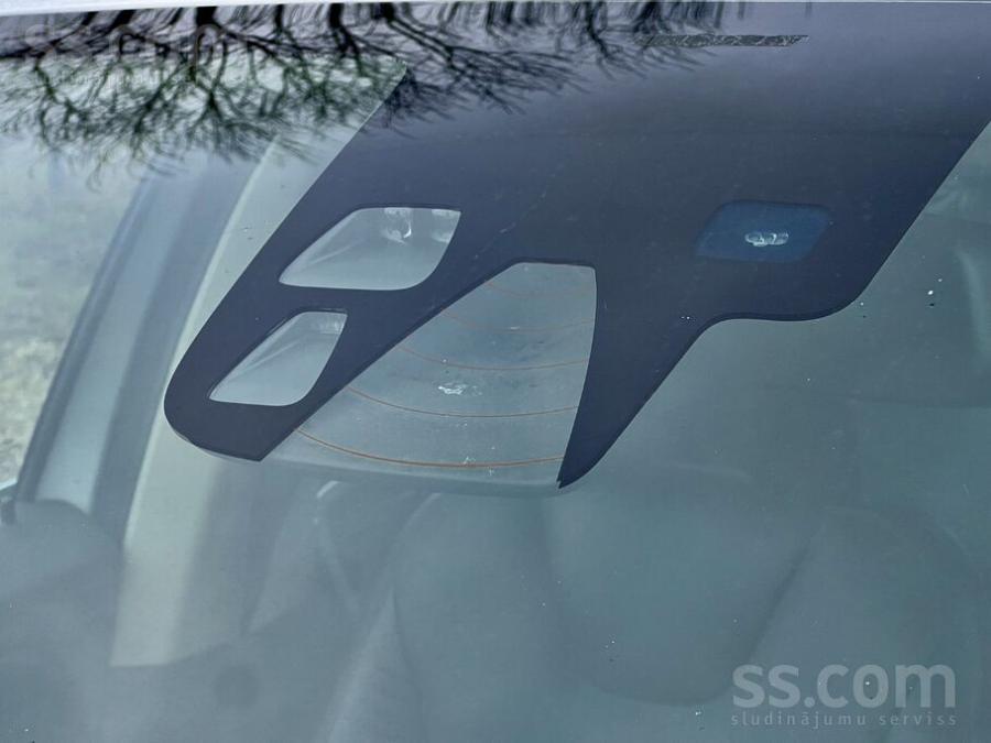 Balts Volvo XC60 2009 Rīga, ar dzinēja tilpumu 2.40 L un nobraukumu 0 tūkst. km par 8650 €, foto 24 vietnē AUTOMOTO.COM.LV