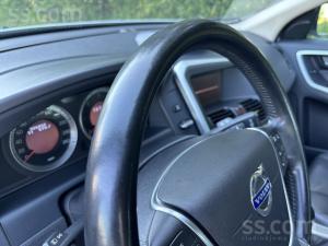 Balts Volvo XC60 2009 Jēkabpils, ar dzinēja tilpumu 2.40 L un nobraukumu 326 tūkst. km par 7700 €, foto 14 vietnē AUTOMOTO.COM.LV