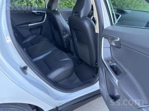 Balts Volvo XC60 2009 Jēkabpils, ar dzinēja tilpumu 2.40 L un nobraukumu 326 tūkst. km par 7700 €, foto 16 vietnē AUTOMOTO.COM.LV