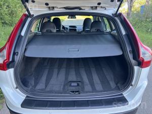 Balts Volvo XC60 2009 Jēkabpils, ar dzinēja tilpumu 2.40 L un nobraukumu 326 tūkst. km par 7700 €, foto 19 vietnē AUTOMOTO.COM.LV