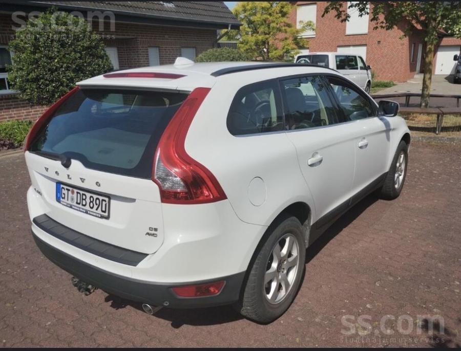 Balts Volvo XC60 2009 Jēkabpils, ar dzinēja tilpumu 2.40 L un nobraukumu 326 tūkst. km par 7700 €, foto 25 vietnē AUTOMOTO.COM.LV