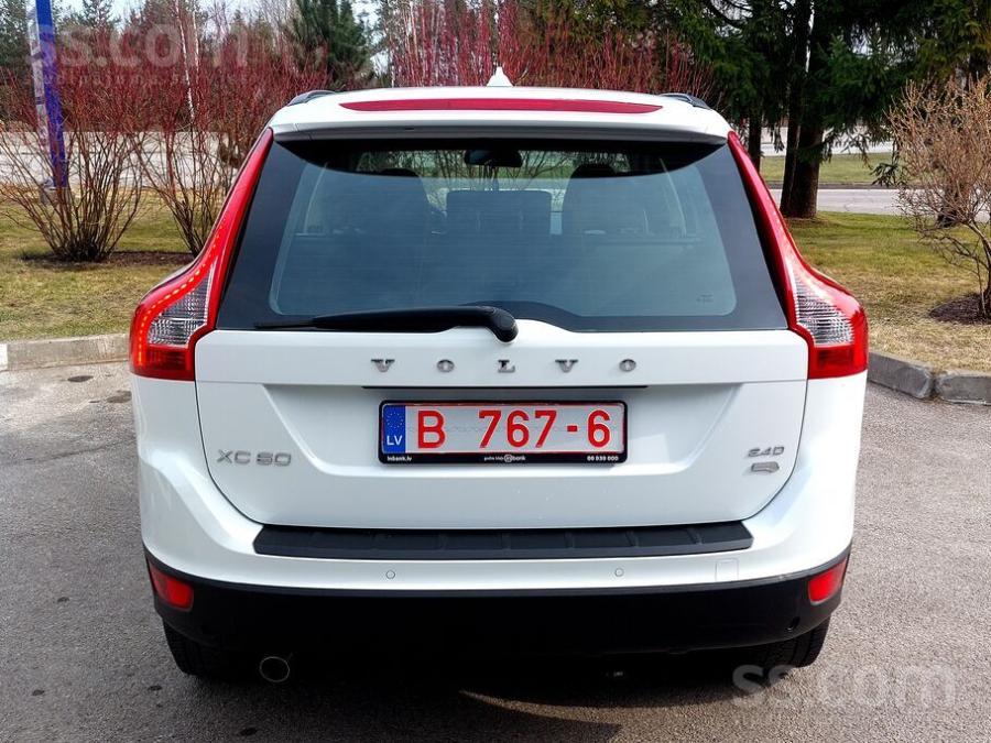 Balts Volvo XC60 2009 Rīga, ar dzinēja tilpumu 2.40 L un nobraukumu 199 tūkst. km par 7900 €, foto 8 vietnē AUTOMOTO.COM.LV