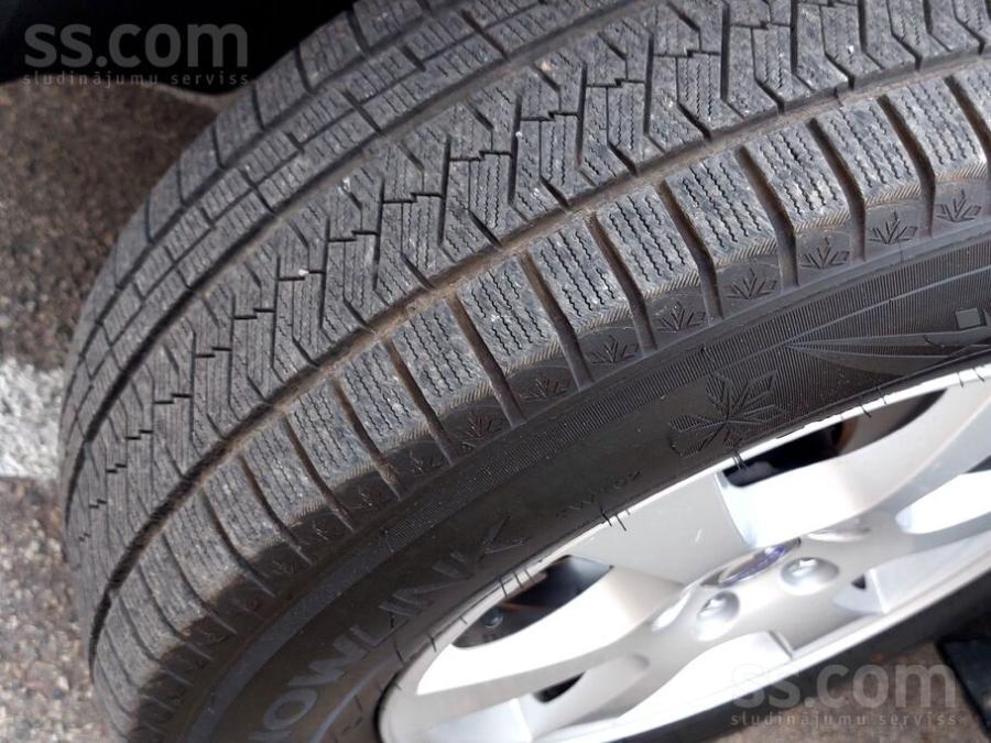 Balts Volvo XC60 2009 Rīga, ar dzinēja tilpumu 2.40 L un nobraukumu 199 tūkst. km par 7900 €, foto 15 vietnē AUTOMOTO.COM.LV