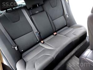 Balts Volvo XC60 2009 Rīga, ar dzinēja tilpumu 2.40 L un nobraukumu 199 tūkst. km par 7900 €, foto 26 vietnē AUTOMOTO.COM.LV
