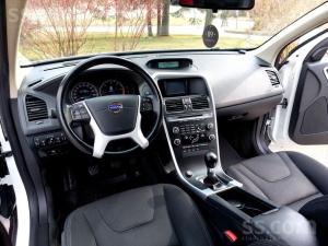 Balts Volvo XC60 2009 Rīga, ar dzinēja tilpumu 2.40 L un nobraukumu 199 tūkst. km par 7900 €, foto 27 vietnē AUTOMOTO.COM.LV