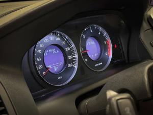 Белый Вольво ХС60 2009 в Юрмала, объемом двигателя 2.40 л и пробегом 314 тыс. км за 8850 €, фото 34 на AUTOMOTO.COM.LV