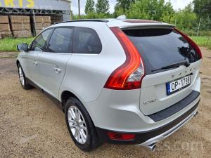 Balts Volvo XC60 2009 Rīga, ar dzinēja tilpumu 2.40 L un nobraukumu 295 tūkst. km par 8895 €, foto 4 vietnē AUTOMOTO.COM.LV