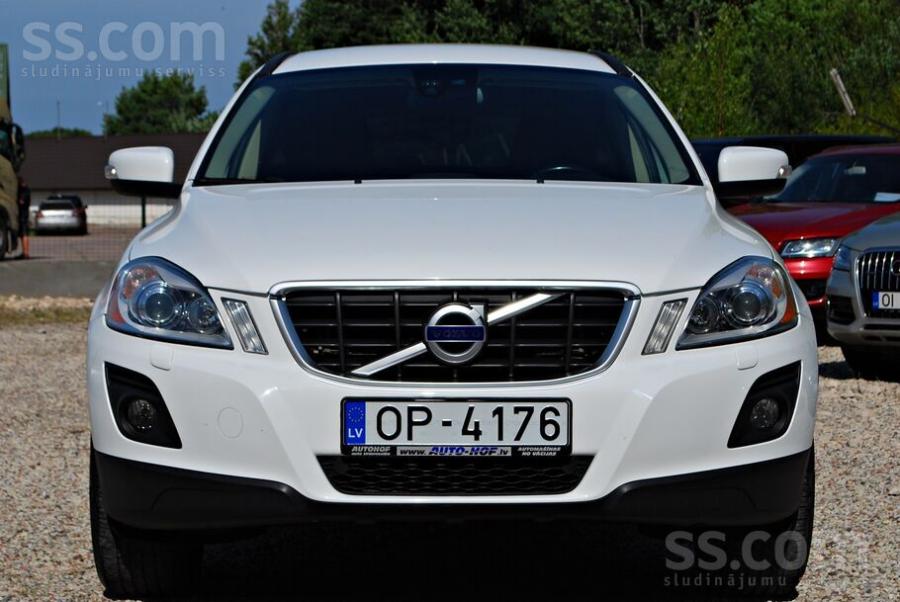 Balts Volvo XC60 2009 Tukums, ar dzinēja tilpumu 2.40 L un nobraukumu 260 tūkst. km par 8700 €, foto 4 vietnē AUTOMOTO.COM.LV