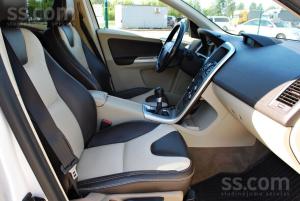 Balts Volvo XC60 2009 Tukums, ar dzinēja tilpumu 2.40 L un nobraukumu 260 tūkst. km par 8700 €, foto 6 vietnē AUTOMOTO.COM.LV