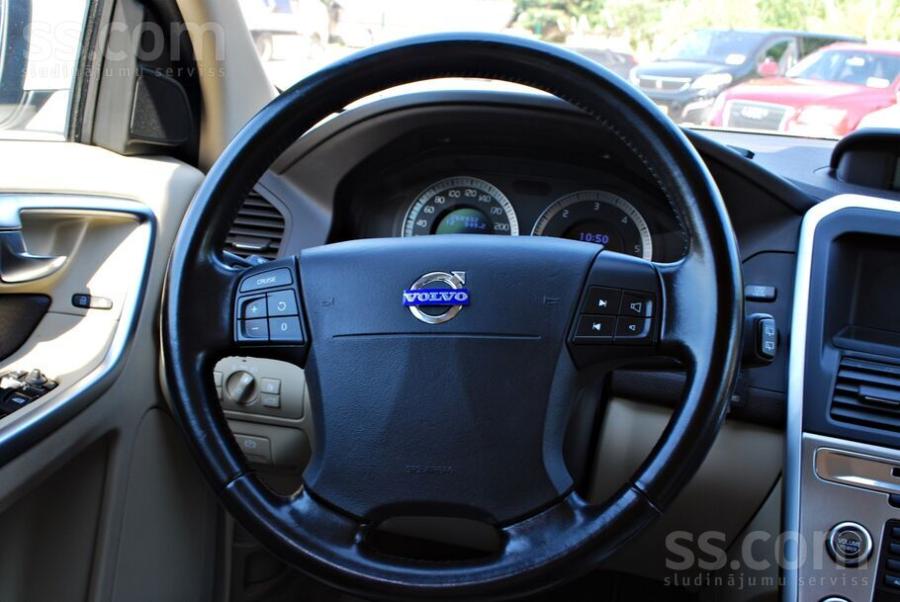 Balts Volvo XC60 2009 Tukums, ar dzinēja tilpumu 2.40 L un nobraukumu 260 tūkst. km par 8700 €, foto 11 vietnē AUTOMOTO.COM.LV