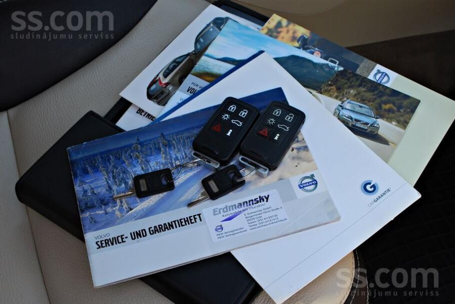 Balts Volvo XC60 2009 Tukums, ar dzinēja tilpumu 2.40 L un nobraukumu 260 tūkst. km par 8700 €, foto 15 vietnē AUTOMOTO.COM.LV