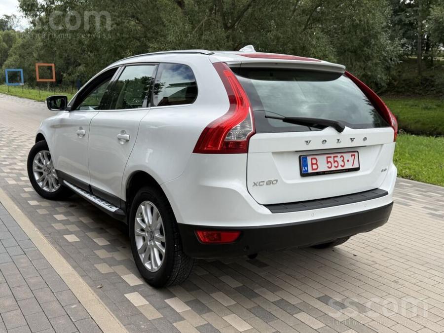 Balts Volvo XC60 2009 Rēzekne, ar dzinēja tilpumu 2.40 L un nobraukumu 226 tūkst. km par 7990 €, foto 7 vietnē AUTOMOTO.COM.LV