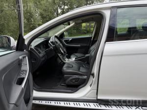 Balts Volvo XC60 2009 Rēzekne, ar dzinēja tilpumu 2.40 L un nobraukumu 226 tūkst. km par 7990 €, foto 9 vietnē AUTOMOTO.COM.LV