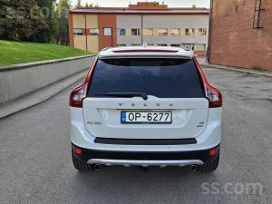 White Volvo XC60 2009 in Jekabpils, with an engine capacity of 2.40 L and mileage of 312 thousand km for 7890 €, photo 10 on AUTOMOTO.COM.LV