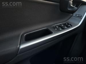 White Volvo XC60 2009 in Jekabpils, with an engine capacity of 2.40 L and mileage of 312 thousand km for 7890 €, photo 30 on AUTOMOTO.COM.LV