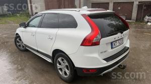 White Volvo XC60 2009 in Riga, with an engine capacity of 2.40 L and mileage of 300 thousand km for 5200 €, photo 3 on AUTOMOTO.COM.LV