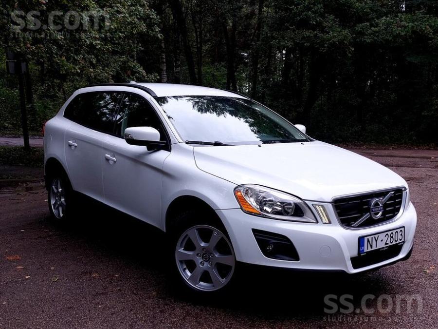 Balts Volvo XC60 2009 Rīga, ar dzinēja tilpumu 2.40 L un nobraukumu 195 tūkst. km par 7770 €, foto 5 vietnē AUTOMOTO.COM.LV