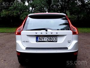 Balts Volvo XC60 2009 Rīga, ar dzinēja tilpumu 2.40 L un nobraukumu 195 tūkst. km par 7770 €, foto 7 vietnē AUTOMOTO.COM.LV
