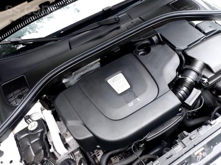 Balts Volvo XC60 2009 Rīga, ar dzinēja tilpumu 2.40 L un nobraukumu 195 tūkst. km par 7770 €, foto 8 vietnē AUTOMOTO.COM.LV