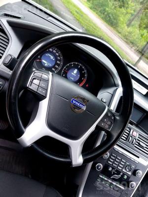 Balts Volvo XC60 2009 Rīga, ar dzinēja tilpumu 2.40 L un nobraukumu 195 tūkst. km par 7770 €, foto 19 vietnē AUTOMOTO.COM.LV