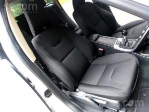 Balts Volvo XC60 2009 Rīga, ar dzinēja tilpumu 2.40 L un nobraukumu 195 tūkst. km par 7770 €, foto 24 vietnē AUTOMOTO.COM.LV