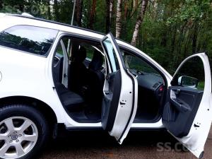 Balts Volvo XC60 2009 Rīga, ar dzinēja tilpumu 2.40 L un nobraukumu 195 tūkst. km par 7770 €, foto 31 vietnē AUTOMOTO.COM.LV
