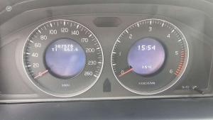White Volvo XC60 2009 in Vilnius, with an engine capacity of 2.40 L and mileage of 308 thousand km for 3900 €, photo 20 on AUTOMOTO.COM.LV