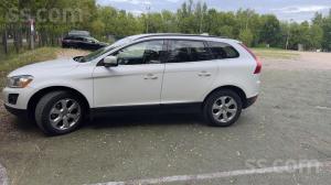 Balts Volvo XC60 2010 Rīga, ar dzinēja tilpumu 2.40 L un nobraukumu 340 tūkst. km par 7850 €, foto 2 vietnē AUTOMOTO.COM.LV