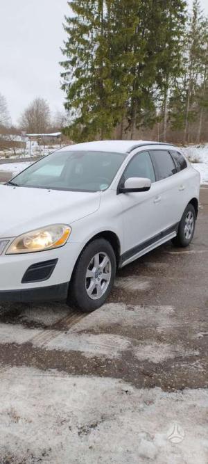 White Volvo XC60 2010 in Telschi, with an engine capacity of 2.00 L and mileage of 330 thousand km for 6200 €, photo 3 on AUTOMOTO.COM.LV