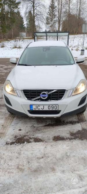 White Volvo XC60 2010 in Telschi, with an engine capacity of 2.00 L and mileage of 330 thousand km for 6200 €, photo 4 on AUTOMOTO.COM.LV