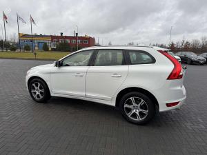 White Volvo XC60 2010 in Telschi, with an engine capacity of 2.95 L and mileage of 239 thousand km for 8300 €, photo 4 on AUTOMOTO.COM.LV
